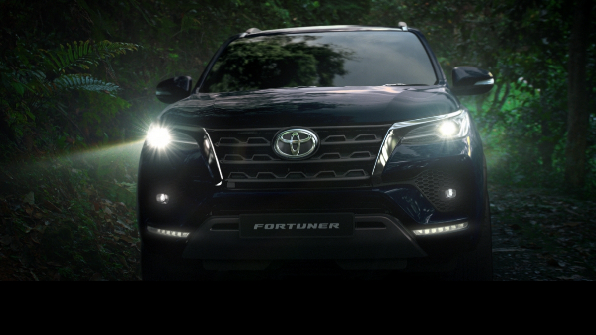 Toyota Fortuner 2022 Wallpaper